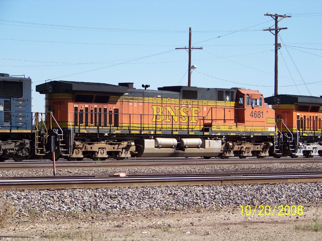 BNSF C44-9W 4681
